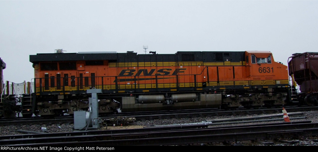 BNSF 6631